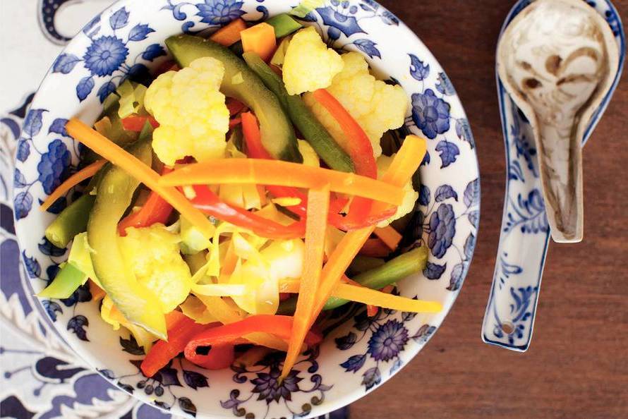 Atjar tjampoer - Receta Hoy