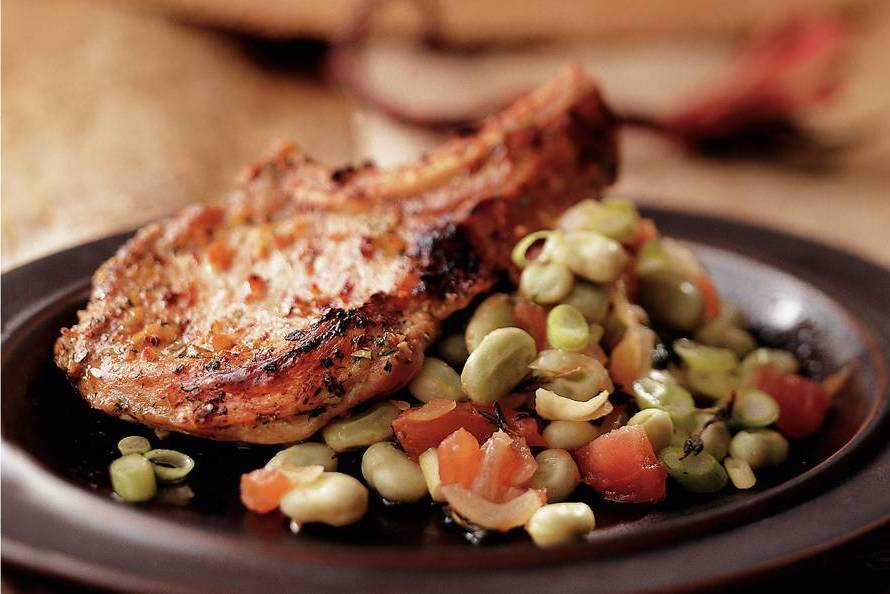 Chuletas De Cerdo A La Parrilla Con Habas - Receta Hoy