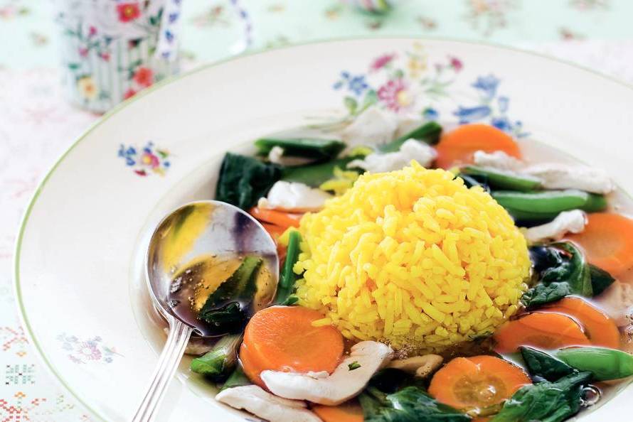 Sopa de pollo de primavera - Receta Hoy