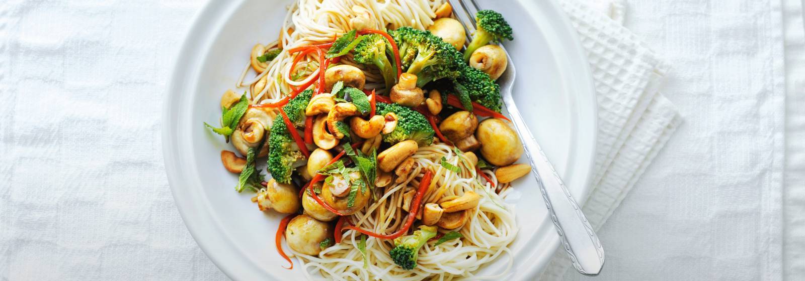 Fideos Con Brócoli Y Anacardos - Receta Hoy